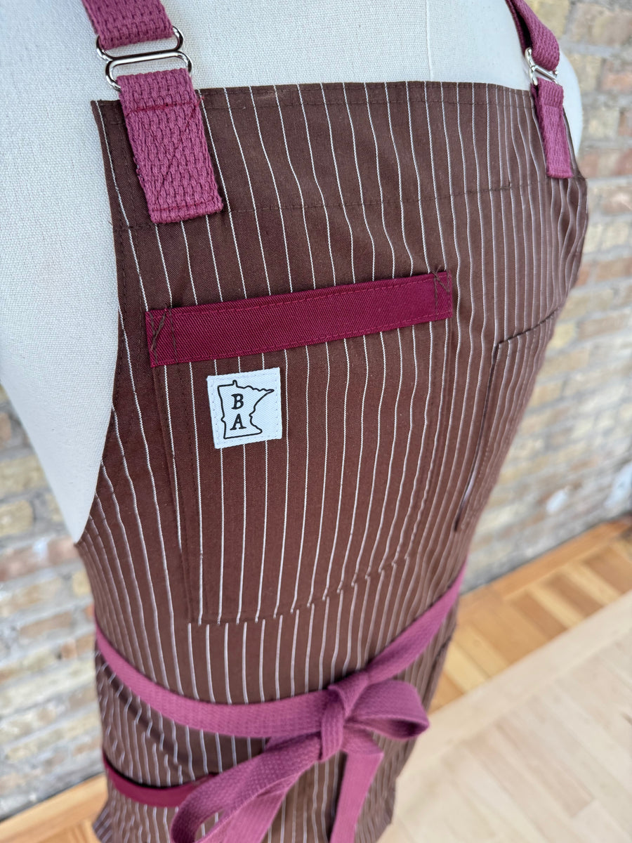 The Master – Craftmade Aprons