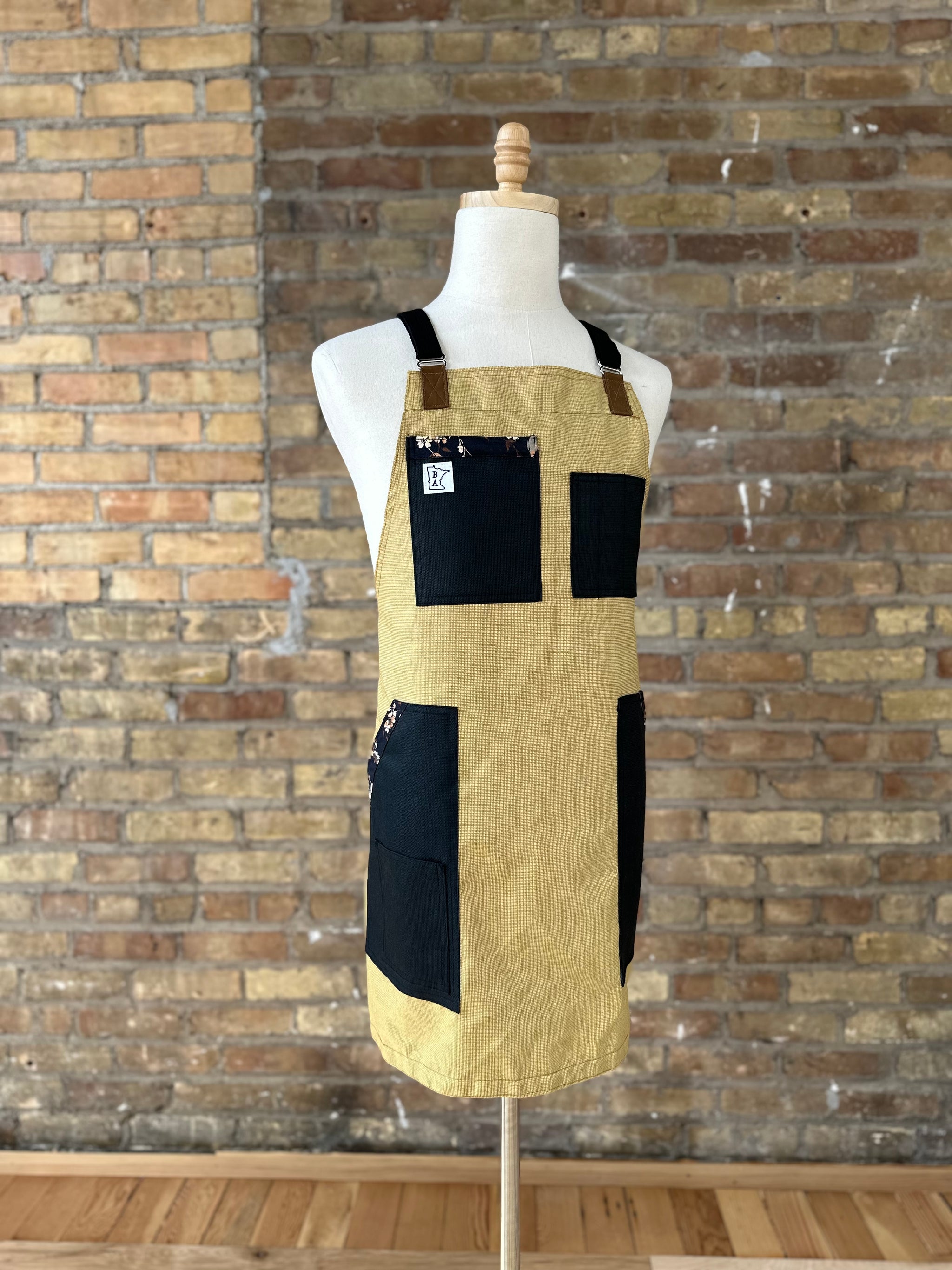 Explore Craftmade Aprons
